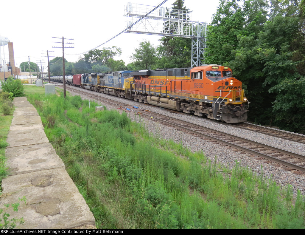 BNSF 6860